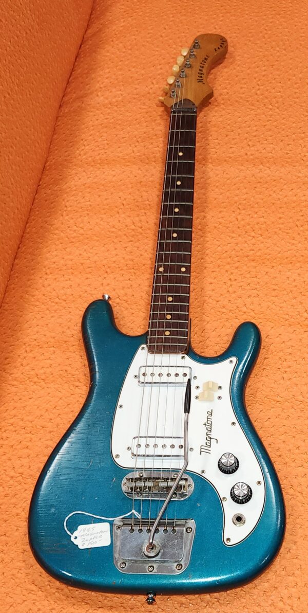 Magnatone Zephyr Guitar - WEST GUITAR CENTER
